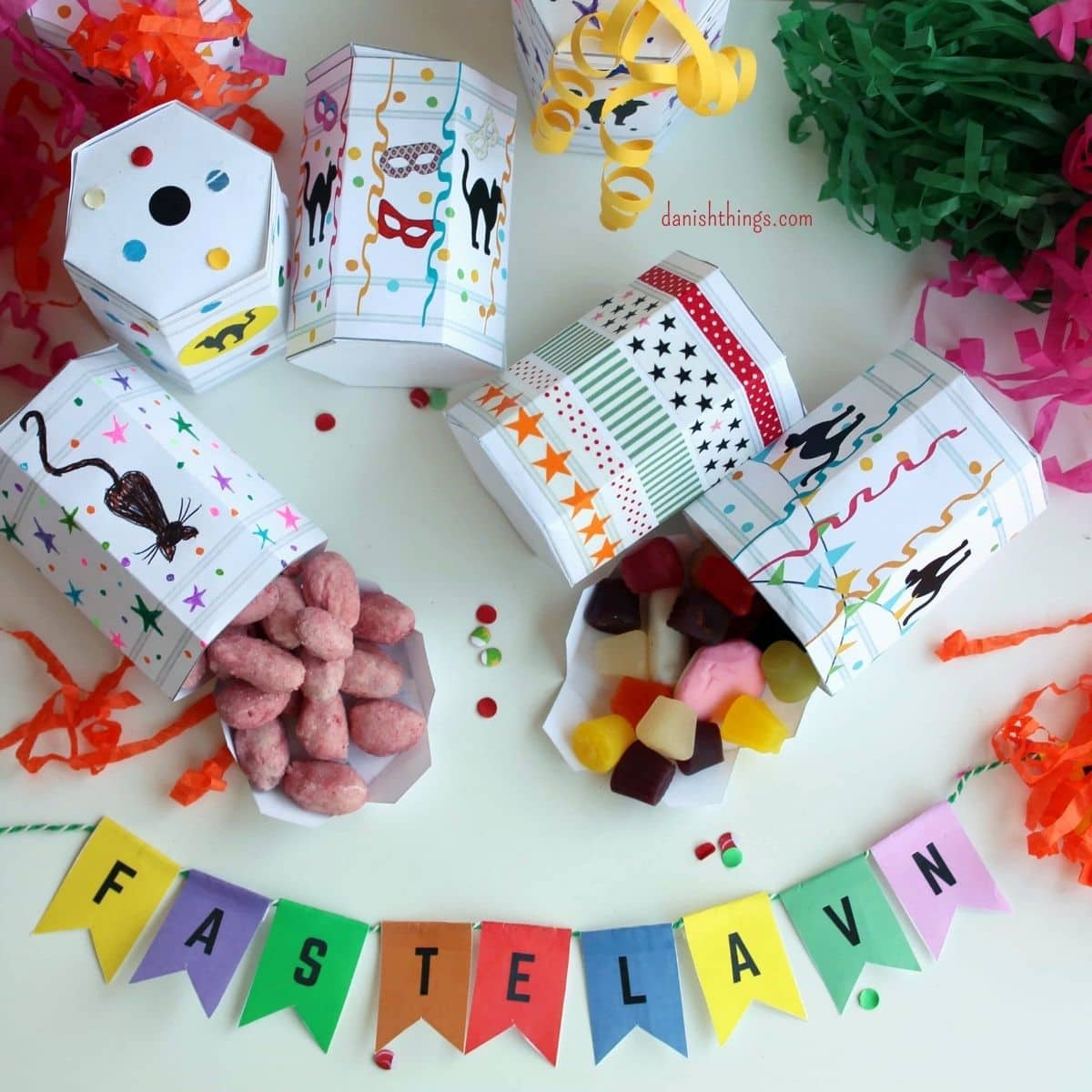Fastelavnsguirlander - Guirlander til fastelavn - Danish Things