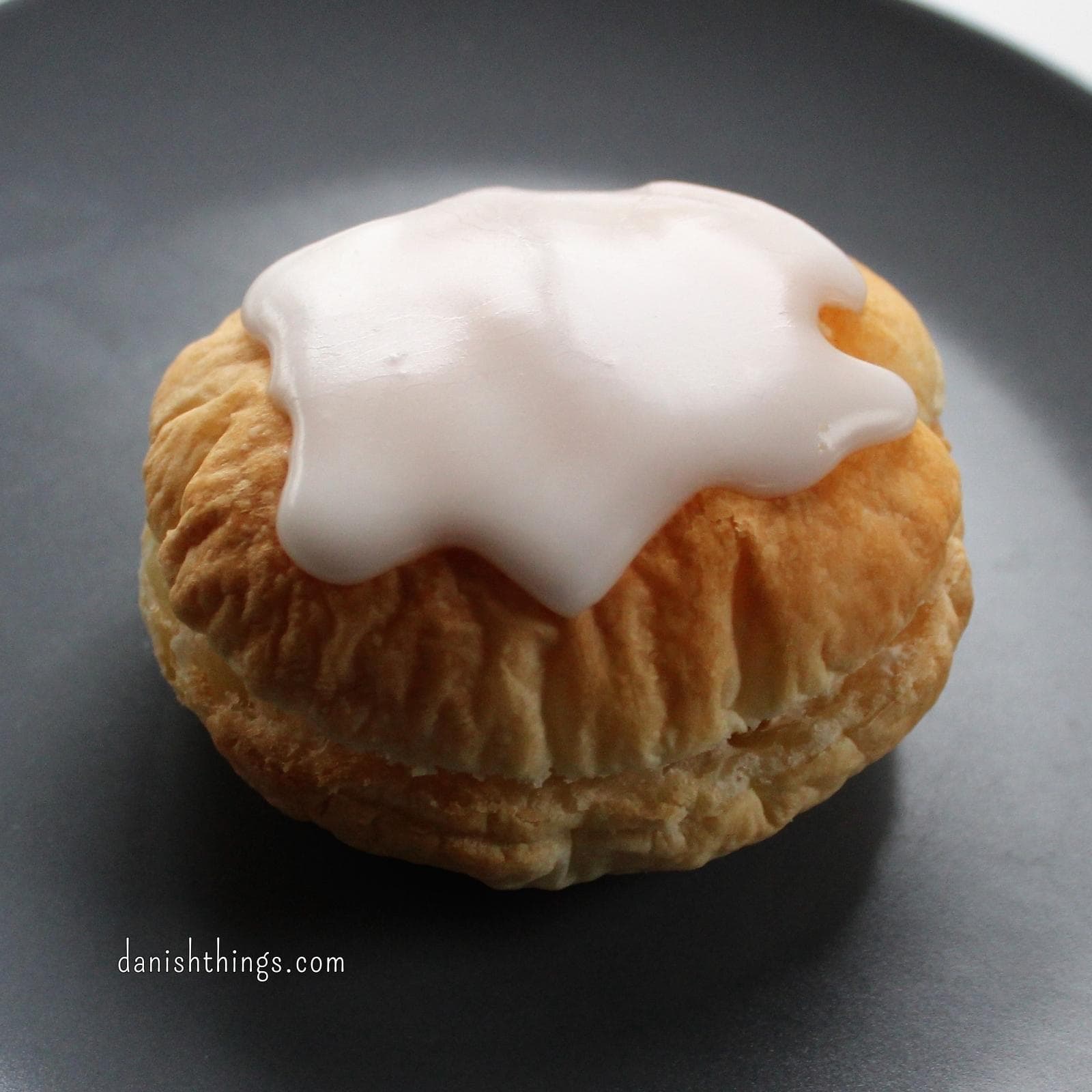 Fastelavnsboller af butterdej - Danish Things