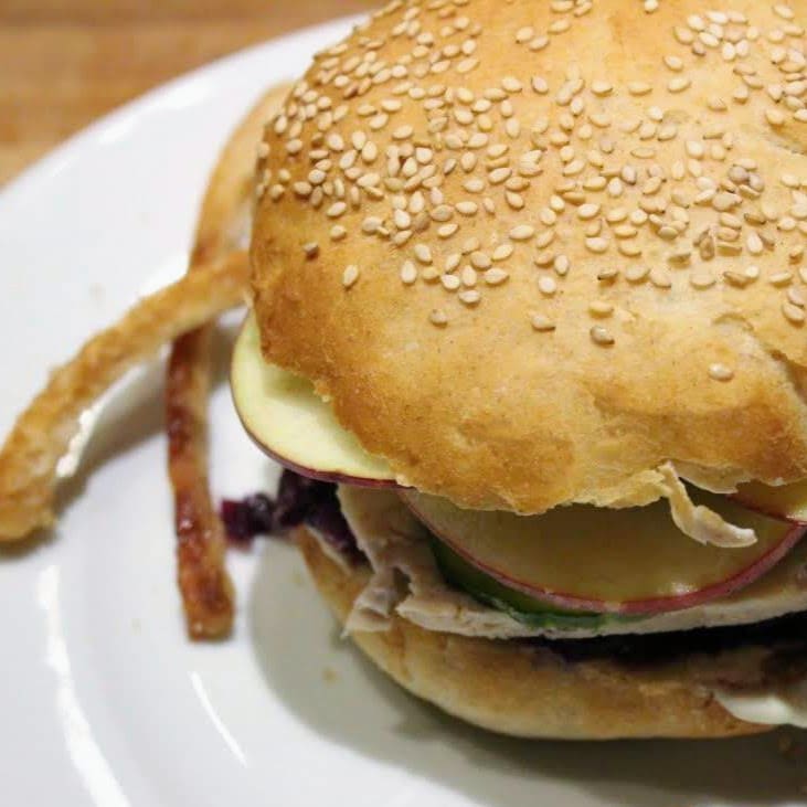 Flæskestegssandwich - Danish Things