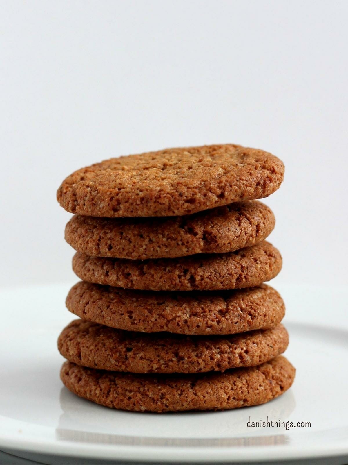 Honningkagecookies - sprøde eller chewy - Danish Things