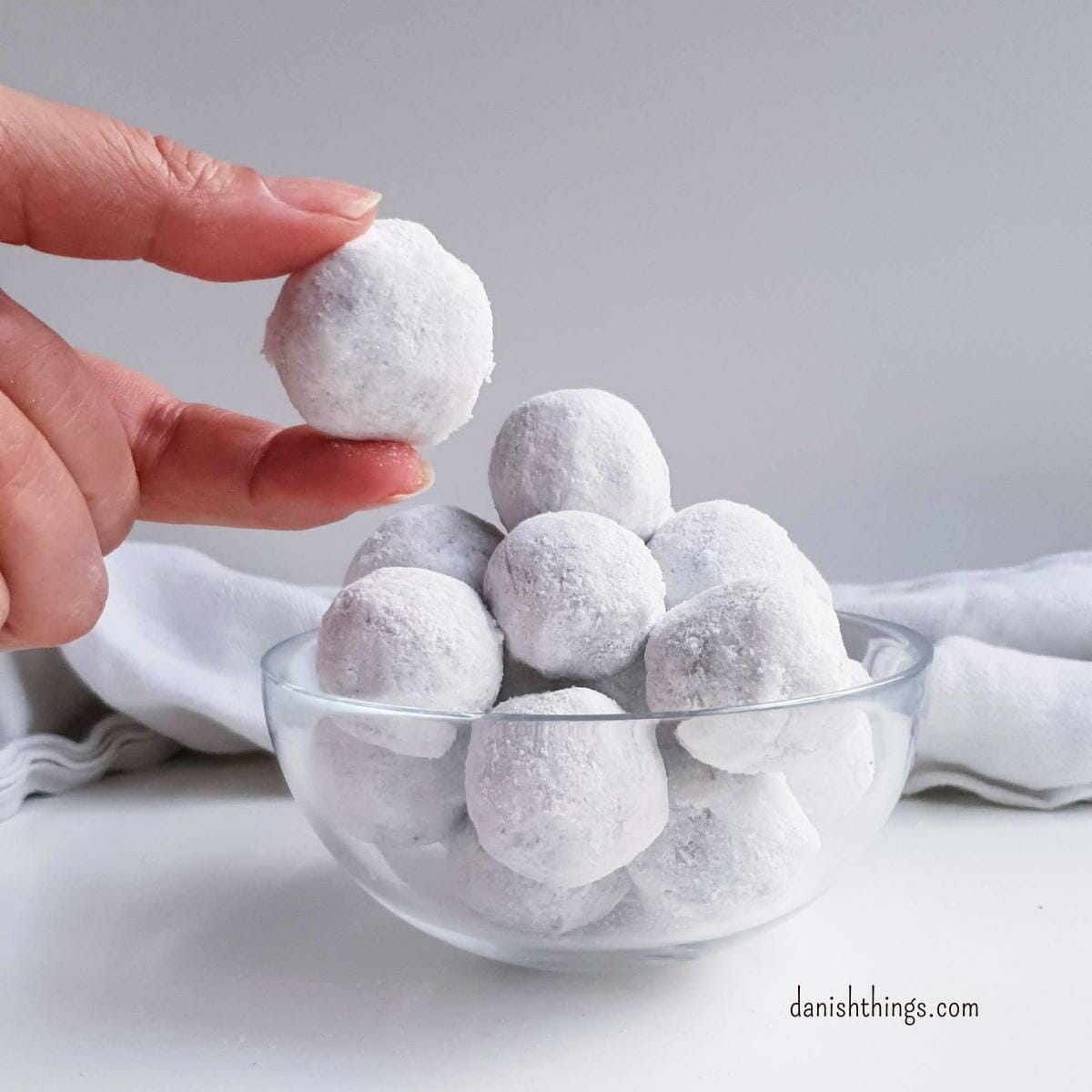 Sådan laver du de bedste snebolde - du ved dem af marcipan, med ...