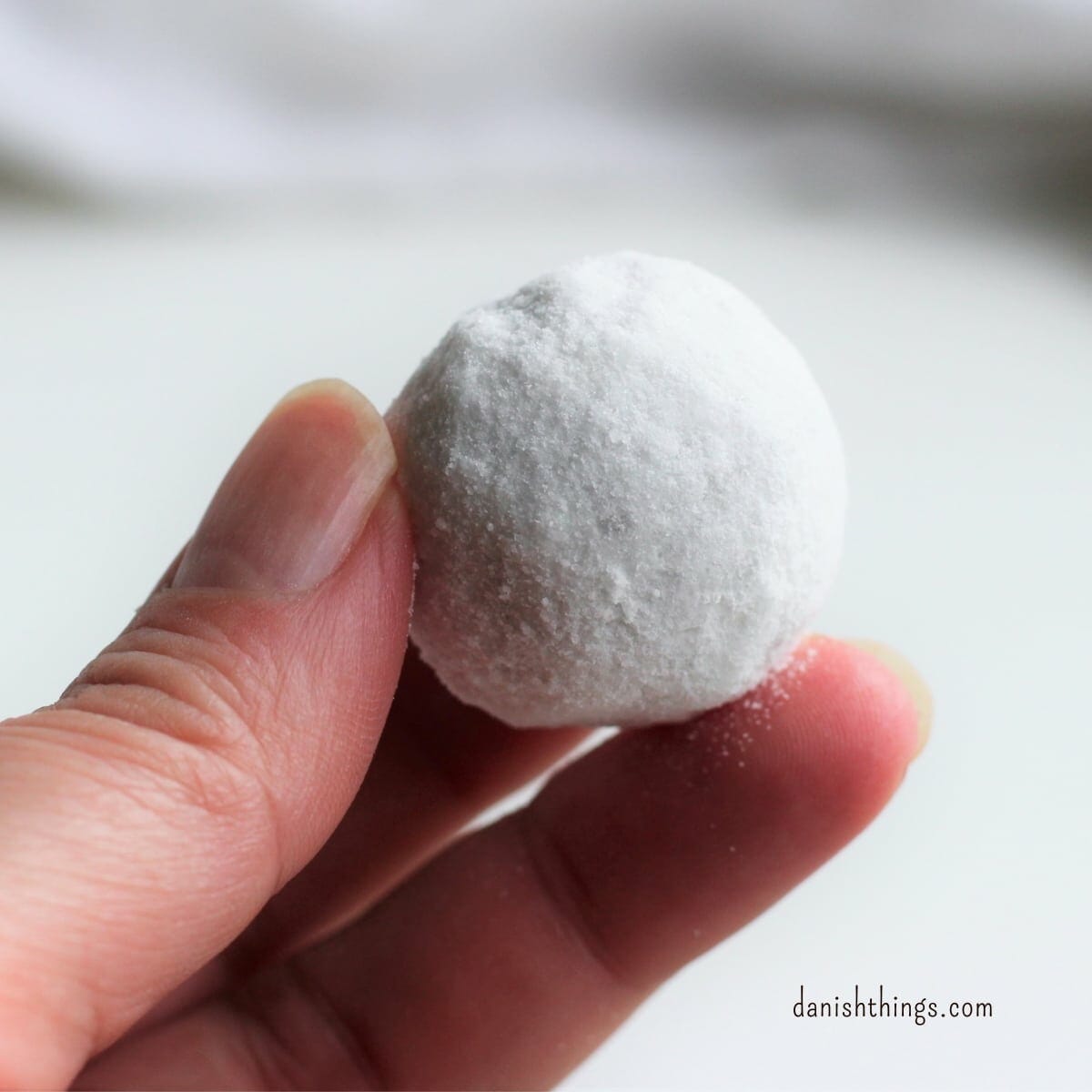 Sådan laver du de bedste snebolde - du ved dem af marcipan, med ...