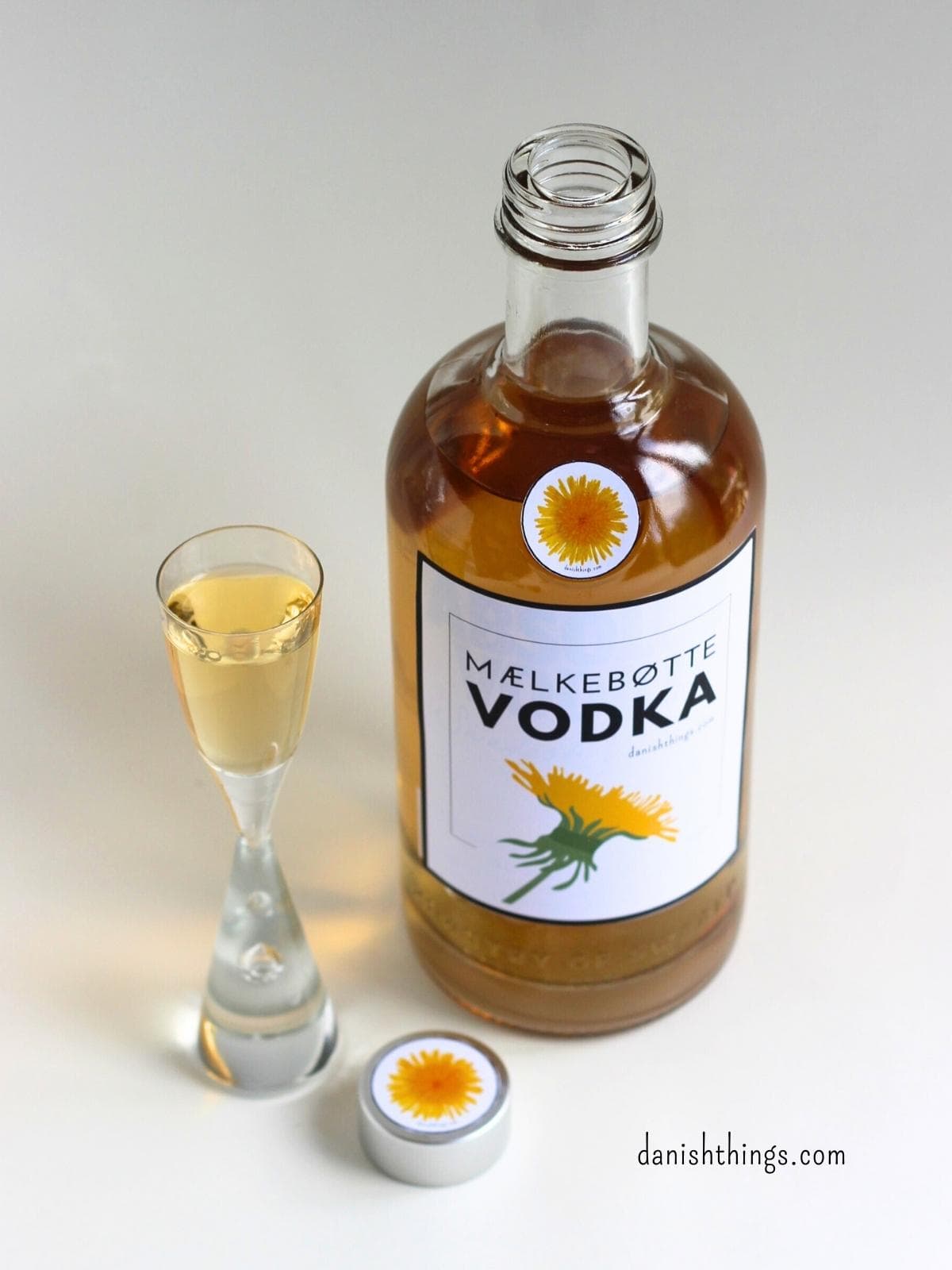 Mælkebøttevodka eller mælkebøttesnaps - Danish Things